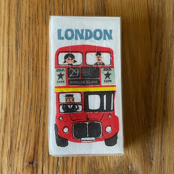 dotcomgiftshop | Other | Nwt London Ply Handy Tissues | Poshmark